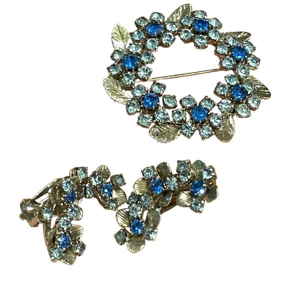 Triad | Jewelry | Vintage 96s Silver Triad Blue Crystal Clip On Earring ...
